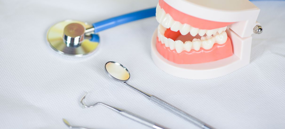 Denture Stabilization | Smile Dental Implant Center